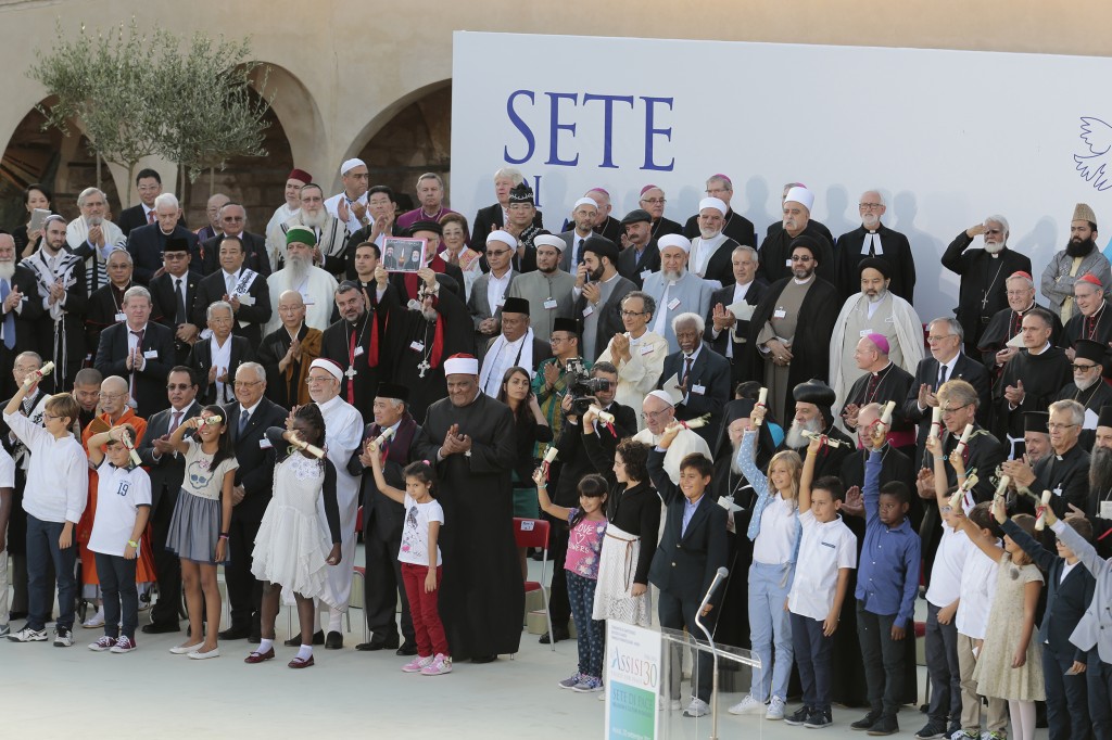 Tenrikyo Representatives Attend International Meeting for Peace in ...