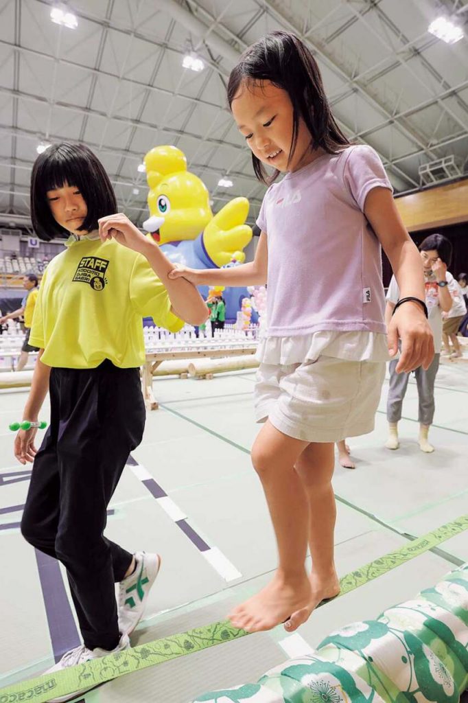 Children Make Pilgrimage to Jiba from Earthquake-Stricken Noto ...